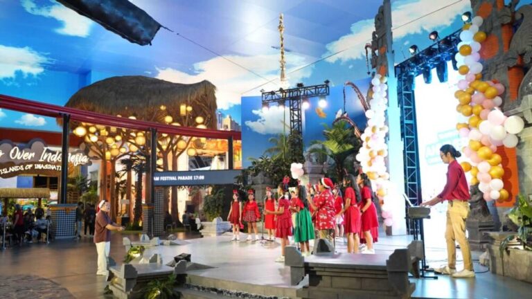 Early Xmas for Kids at Bali’s Trans Studio Mall | Bali Discovery